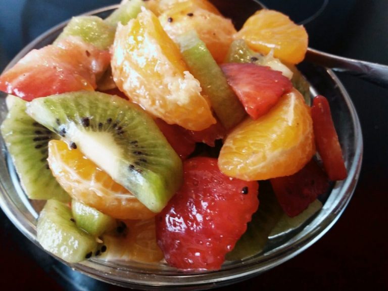 Mixed Fruits Chaat : Tasty and Healthy - Zayka Ka Tadka