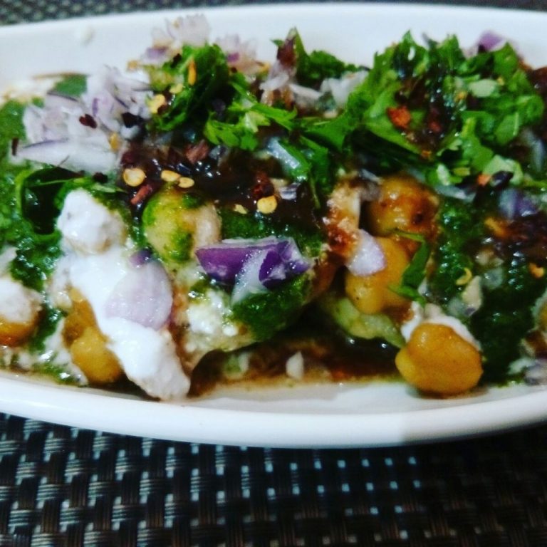 Chole Tikki Chaat - Zayka Ka Tadka