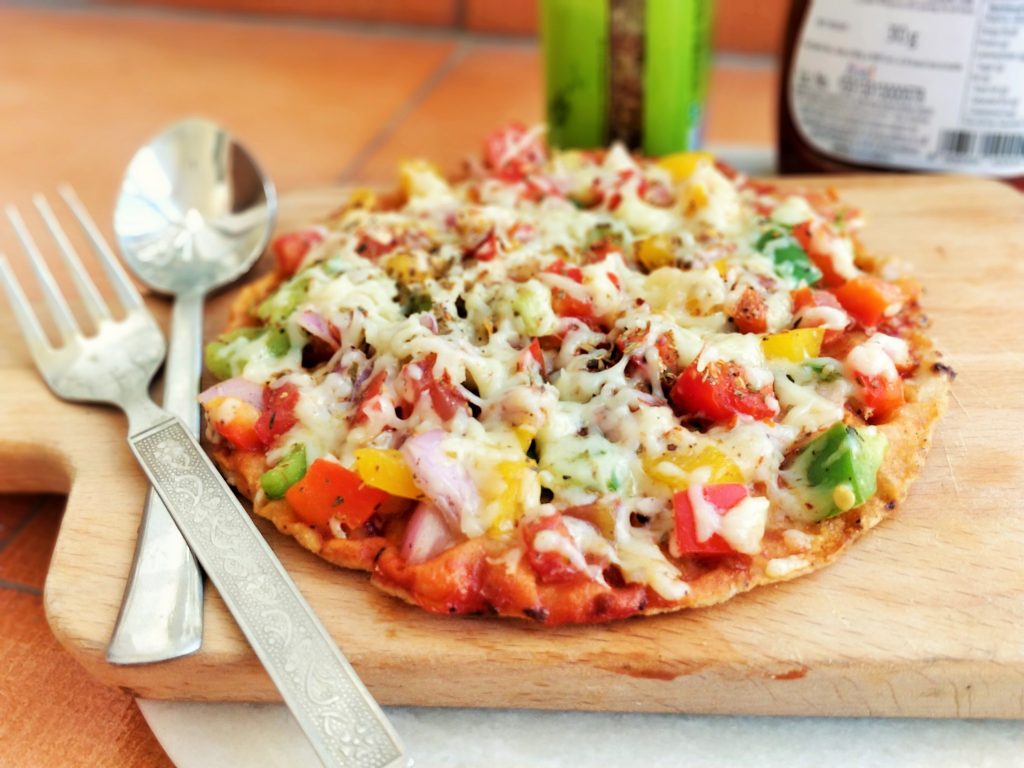 Leftover Roti Pizza | Thin Crust Veggie Pizza - Zayka Ka Tadka